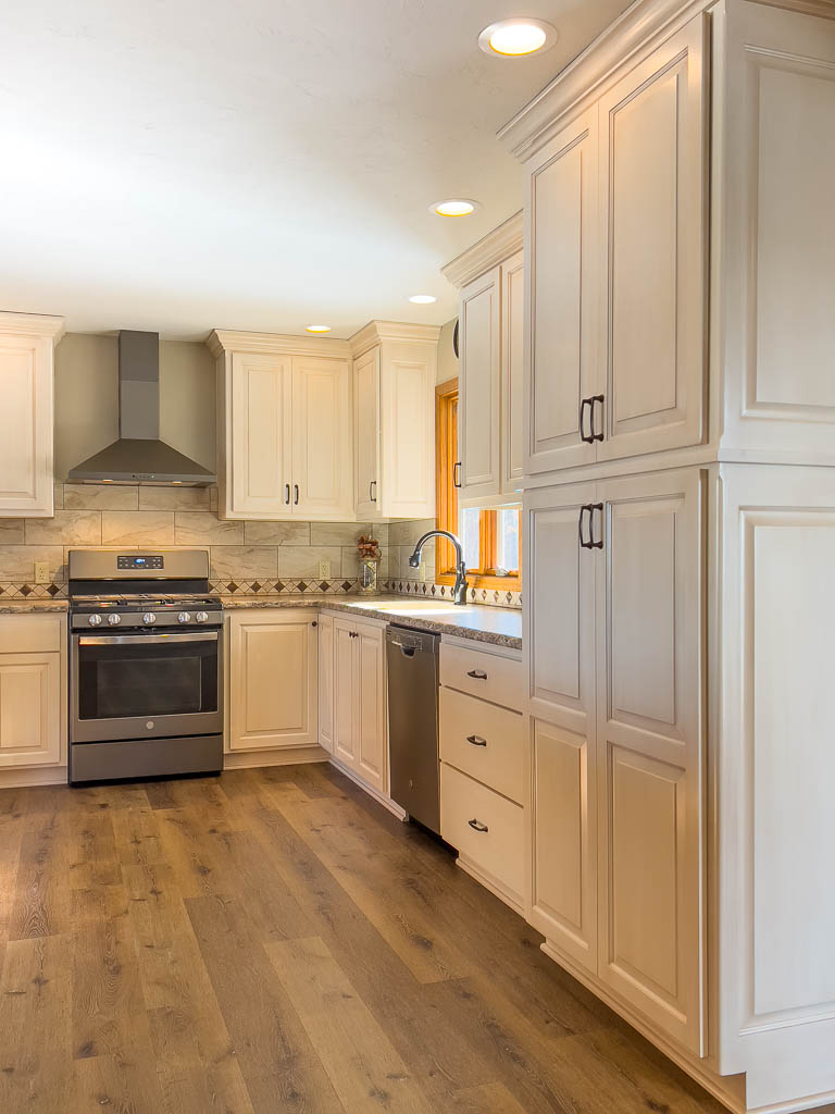 Fresh Traditional – Valley Cabinet, Inc.